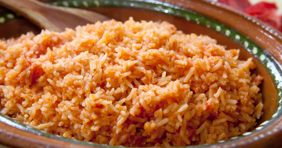 Cómo preparar arroz rojo casero con a penas una taza de arroz