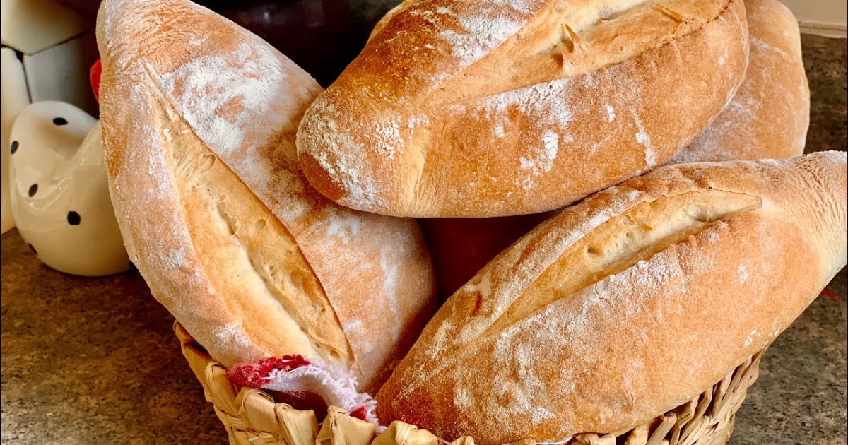 Cómo hacer crujientes bolillos caseros en 4 pasos
