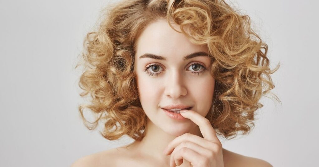 17 Maravillosas transformaciones de quienes tienen el pelo rizado