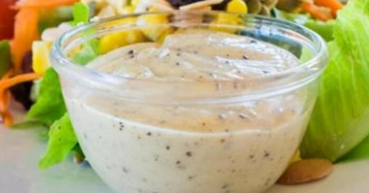 Descubre cómo elaborar la salsa César para las ensaladas