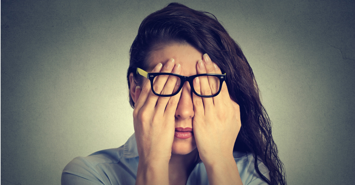 Estrés visual: qué es, síntomas y causas