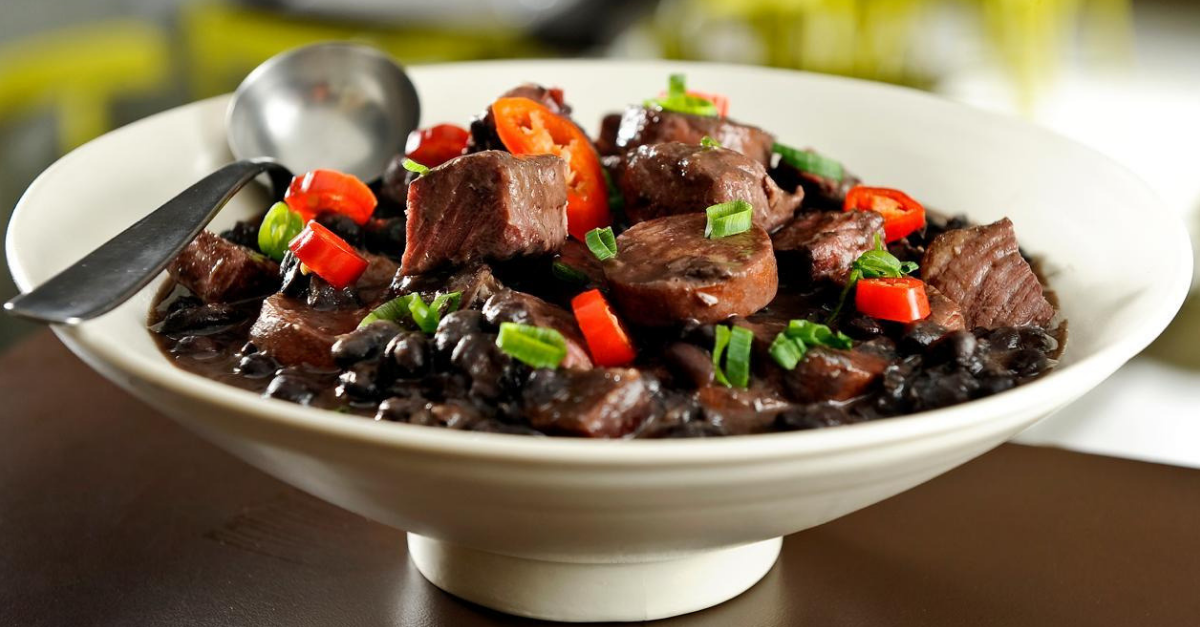 Aprenda a preparar una auténtica “feijoada” a la manera de Brasil
