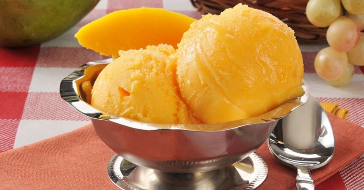 Cómo preparar un delicioso helado de mango con leche condensada