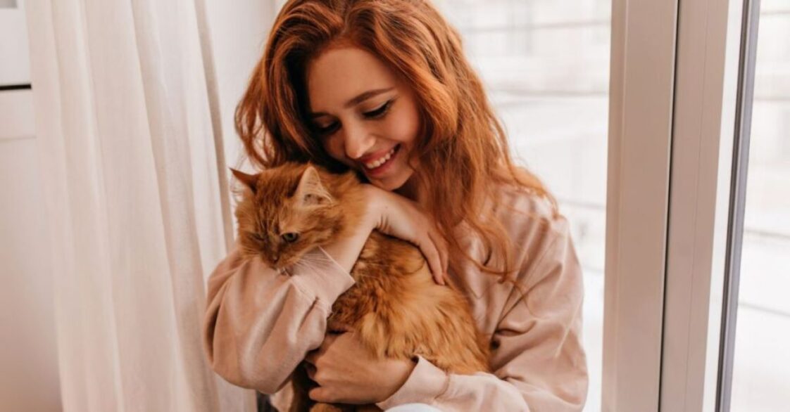 Los gatos alivian el estrés de las personas muy emocionales