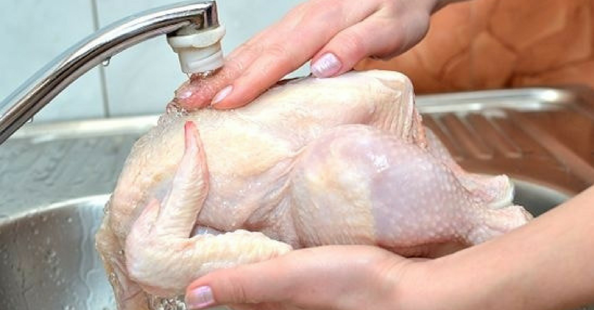La piel del pollo: verdades y mitos sobre esta carne