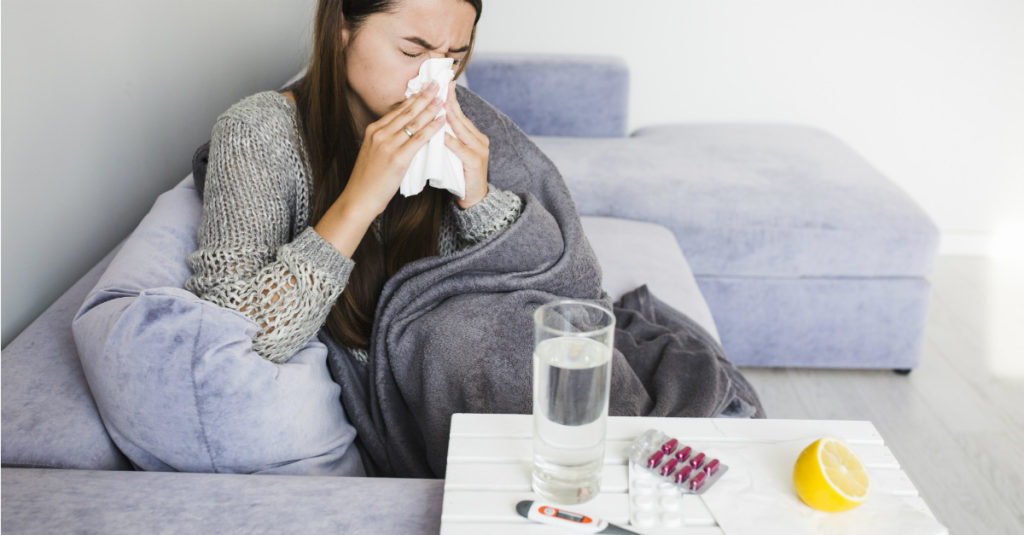 Primeros síntomas de la gripe: cuáles son y qué hacer