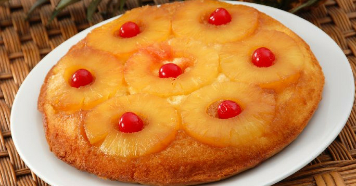 ¡Degusta un maravilloso pastel volteado de piña!