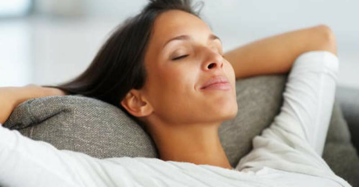 Cómo relajarse con 5 consejos eficaces para frenar el estrés